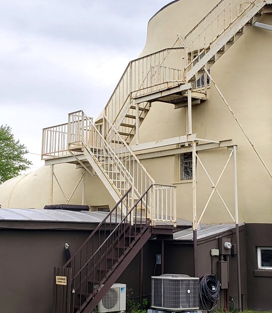 weird shoe house pennsylvania ftr