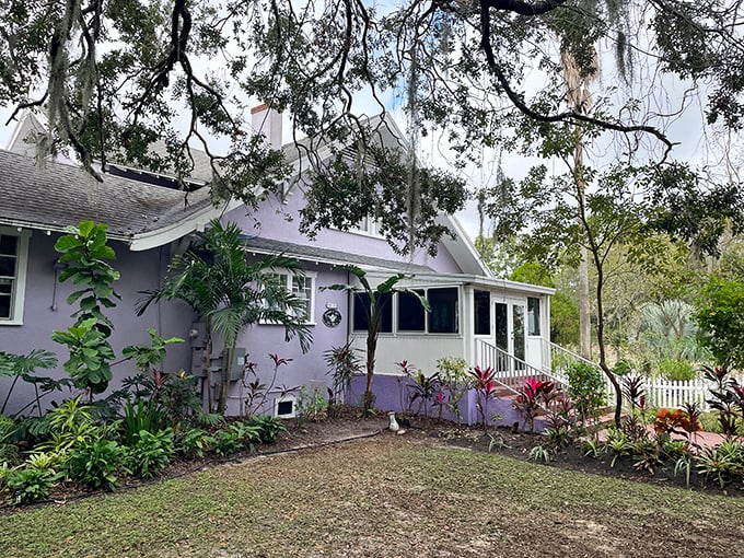 This lavender-hued cottage looks like where fairy godmothers retire to serve pasta instead of pumpkin carriages.