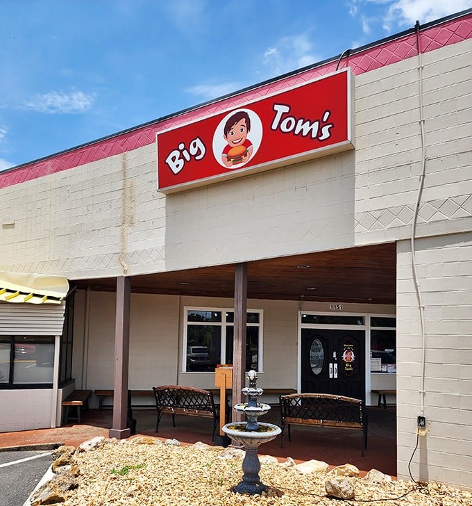 The unassuming exterior of Big Tom's Diner proves once again that culinary treasures often hide in plain sight, waiting for hungry explorers.