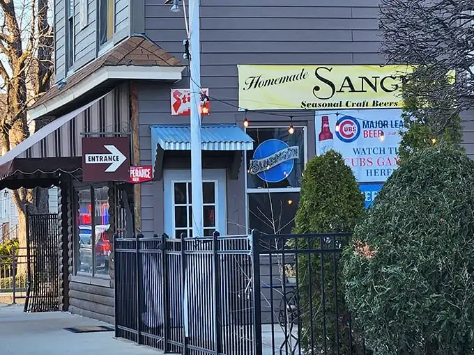 The unassuming exterior of Burt's Place in Morton Grove – where pizza pilgrims have been making their devotional journeys for decades.