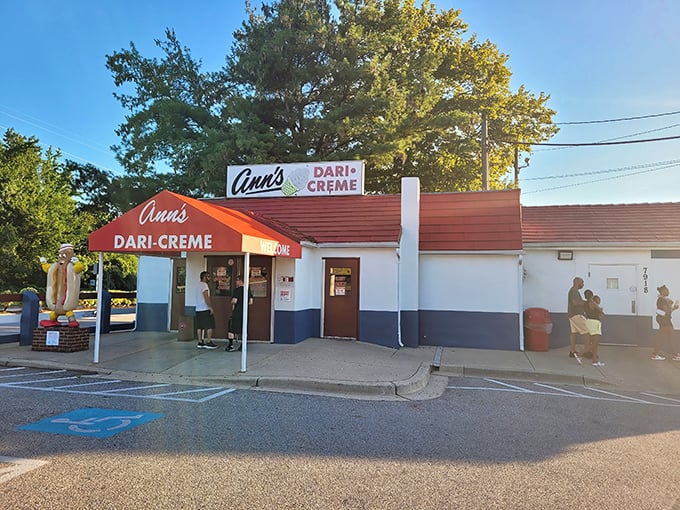 This retro red, white, and blue fortress guards Glen Burnie's greatest culinary secret like a delicious beacon.