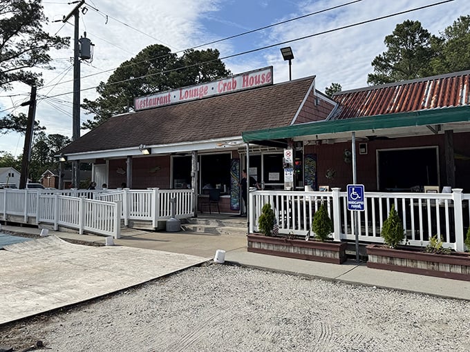 The unassuming exterior of seafood paradise – where Virginia Beach locals have been getting their crab fix for generations. No fancy facade needed when the food speaks volumes.