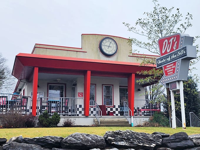 Winter or summer, that unmistakable silhouette with its prominent clock face tells you you've arrived somewhere special—a time capsule of American dining.
