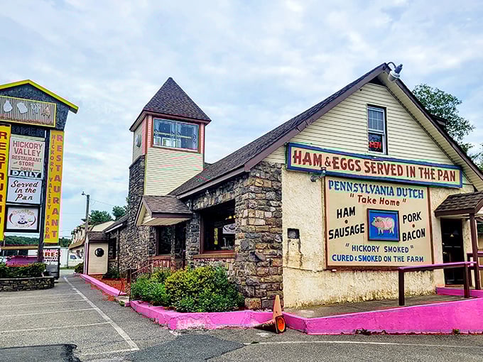 The sign says it all: "HAM & EGGS SERVED IN THE PAN." No false advertising here, just a promise of Pennsylvania Dutch goodness waiting inside.
