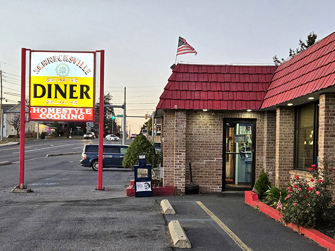 With its bright red roof, glowing diner sign, and proud American flag, the Schnecksville Diner welcomes you to a true slice of Pennsylvania charm—where homestyle cooking is served with a side of nostalgia.