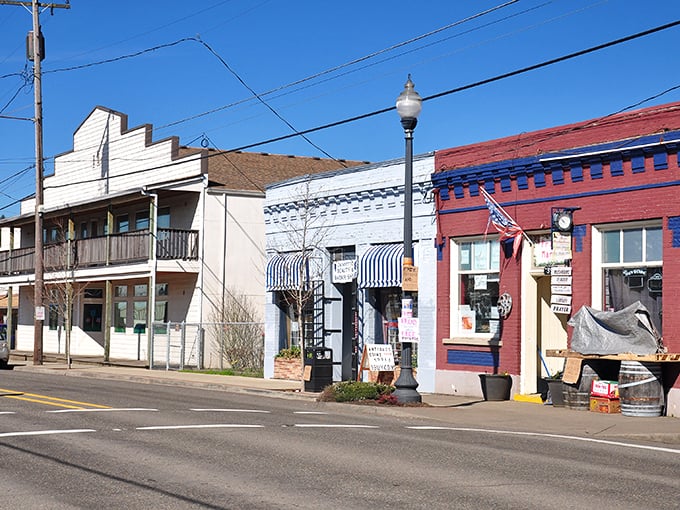 Lafayette's main street looks like a movie set where time decided to take a leisurely afternoon nap. Pure small-town magic!