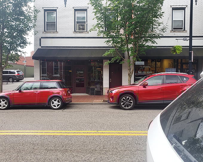 A humble storefront that houses sandwich greatness—proof that culinary treasures often hide behind the most unassuming facades.