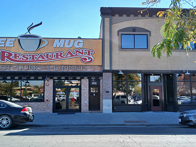 A classic American diner exterior that says "abandon your diet, all ye who enter here" – worth every delicious calorie.