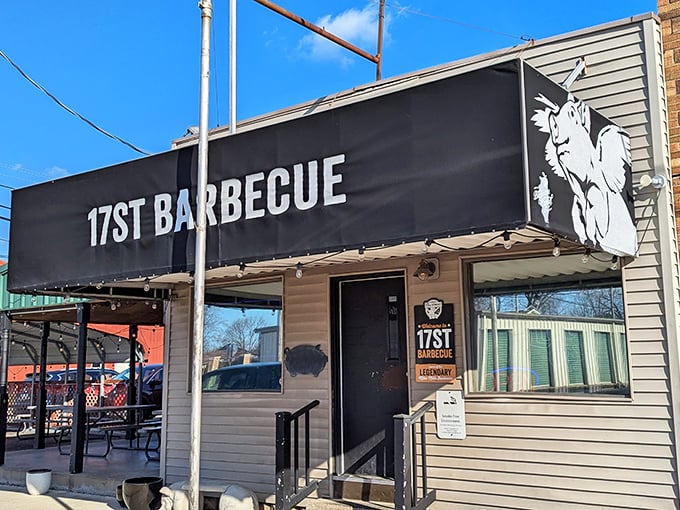 The unassuming exterior of 17th Street Barbecue proves once again that the best BBQ joints don't waste energy on fancy facades when there's meat to smoke.