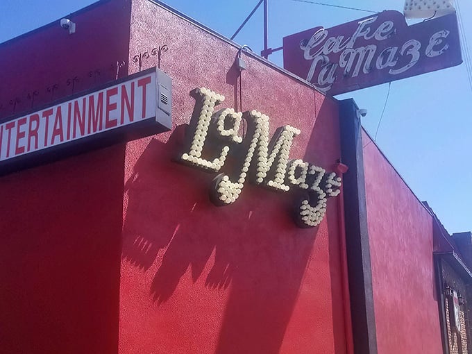 Hollywood meets comfort food on this iconic brick facade. Clark Gable and Lana Turner watch over your arrival, silently approving your dinner choice.