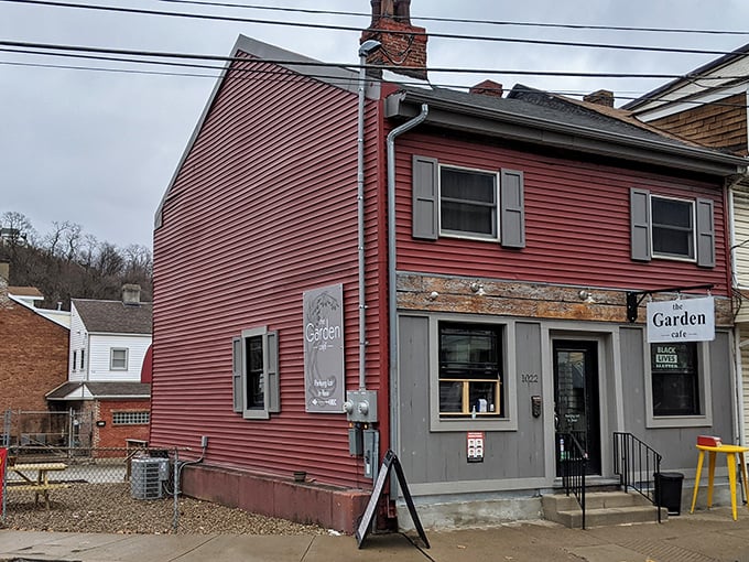 Nestled in Pittsburgh's charming neighborhood, The Garden Cafe's unassuming exterior hides extraordinary culinary treasures within.