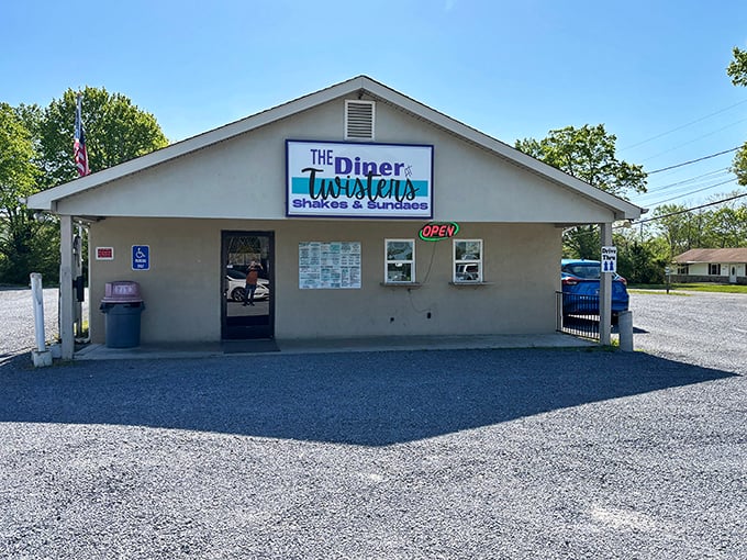 The unassuming exterior of Twisters belies the culinary treasures within – proof that in Tennessee, the best spots often come without fancy packaging.