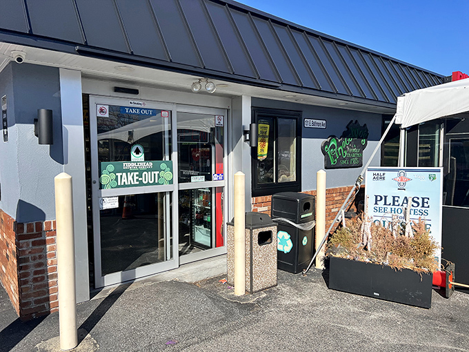 The unassuming entrance to Pinocchio's might not scream "food paradise," but locals know this modest storefront houses pizza dreams worth chasing.