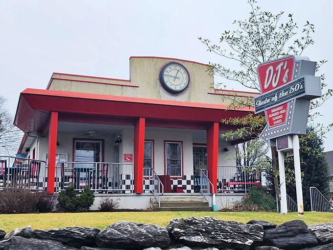 Winter or summer, that unmistakable silhouette with its prominent clock face tells you you've arrived somewhere special—a time capsule of American dining.