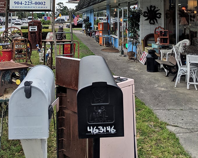 The entrance to this time-traveling treasure trove sets the tone immediately – vintage mailboxes and weathered garden ornaments beckon you into a world of nostalgia.