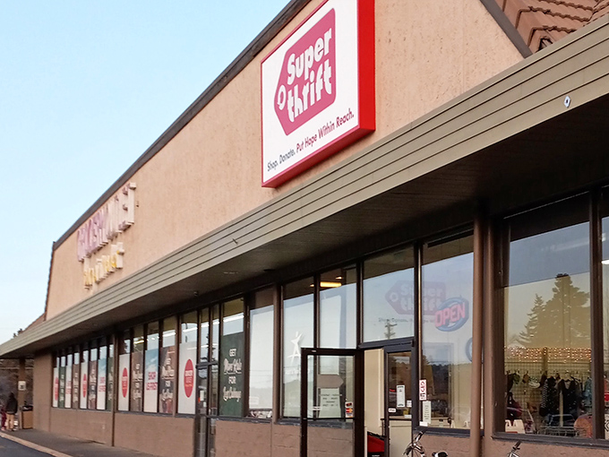 The sunset glow on SuperThrift's façade feels like nature's spotlight on Bend's best-kept bargain secret. Hope within reach, indeed.