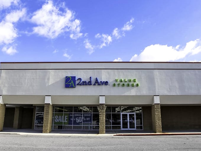 The unassuming exterior of 2nd Ave Thrift Superstore – where Columbia's greatest treasure hunt begins daily under those deceptively ordinary fluorescent lights.
