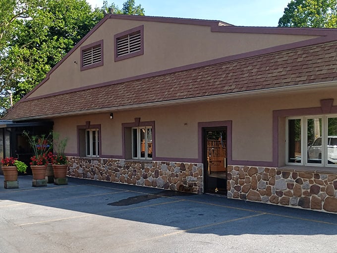 Stone meets stucco in this unassuming roadside gem. Like all great culinary adventures, Stoney Creek Inn proves you can't judge a restaurant by its façade.