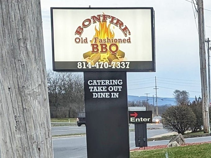 The unassuming brick exterior of Bonfire Old Fashioned BBQ hides a smoky paradise within. Like finding treasure in your own backyard.