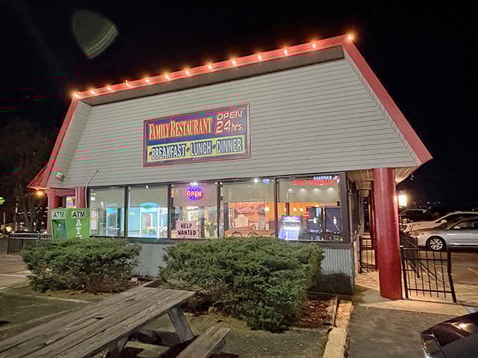The neon-trimmed exterior of Viewmont Diner glows like a lighthouse for hungry travelers, promising 24-hour comfort food that never sleeps.