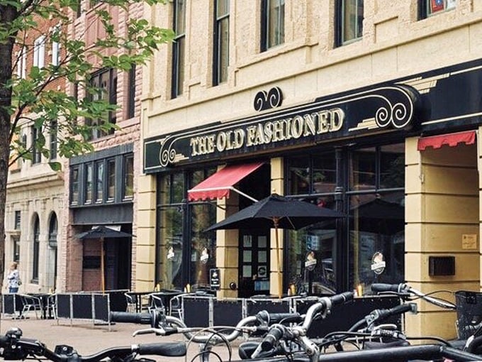 The golden lettering against limestone promises what every Wisconsinite dreams of—comfort food that hugs your soul and drinks that warm your spirit.