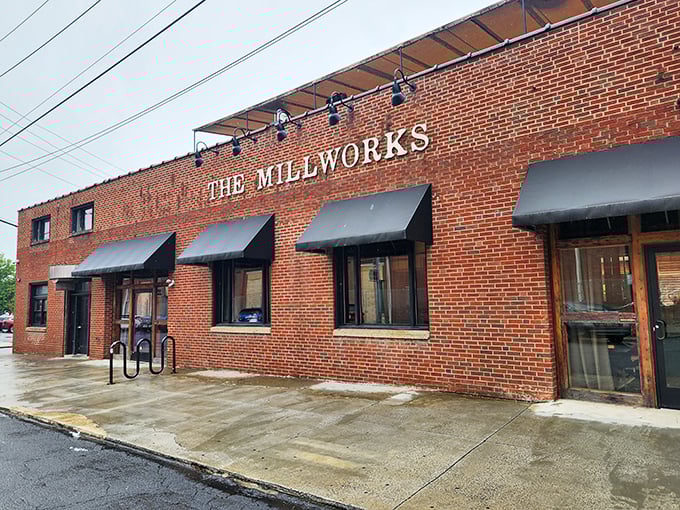That red brick exterior whispers promises of culinary adventures waiting just beyond those welcoming doors.
