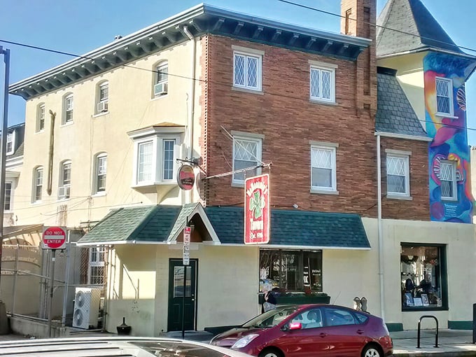 The brick-and-cream exterior of McMenamin's Tavern stands proudly on a Philadelphia corner, like a culinary lighthouse beckoning hungry travelers.