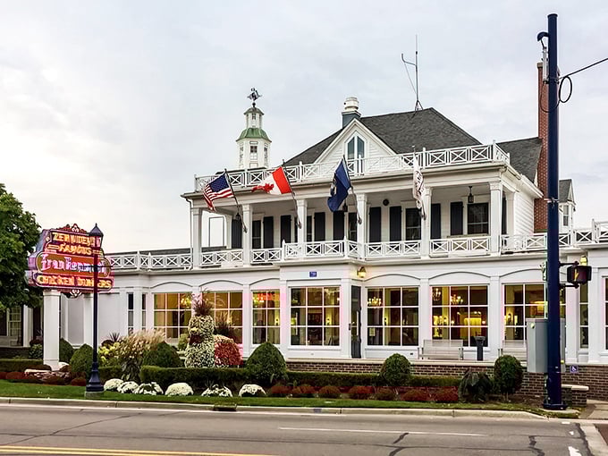The grand white colonial facade of Zehnder's stands like Michigan's answer to Tara from Gone with the Wind—if Scarlett O'Hara had an obsession with perfect fried chicken.