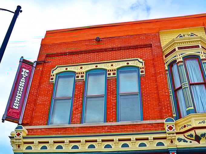 Look up and admire that ornate Victorian architecture—they just don't make 'em like this anymore, folks!