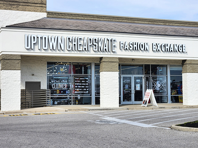 The storefront beckons like a siren song to bargain hunters. "Cheapskate" never looked so inviting or promised such fashionable rewards.