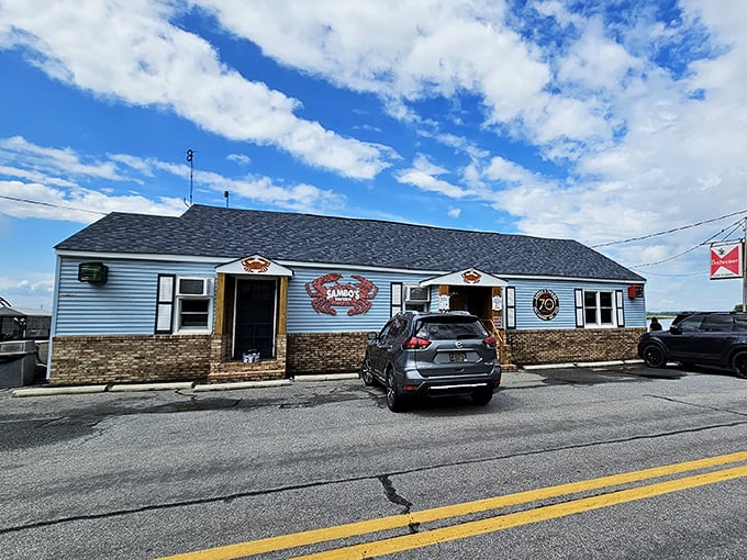 Those iconic red crabs aren't just decoration—they're a promise. Sambo's façade has been guiding hungry seafood pilgrims to this spot for generations.