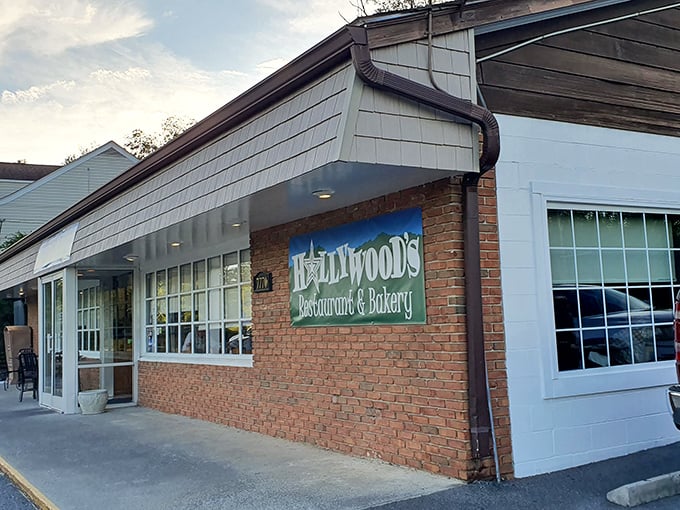 The unassuming brick exterior of Hollywood's Restaurant & Bakery in Roanoke—proof that culinary treasures often hide in plain sight.