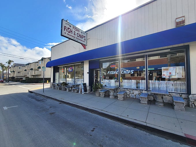 That blue awning might not win design awards, but it's sheltering some seriously spectacular seafood inside.
