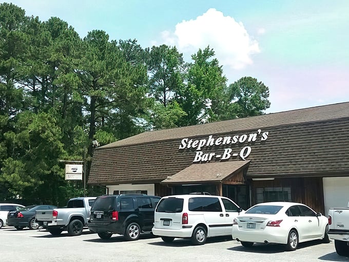 A full parking lot at a barbecue joint is like a standing ovation before the show even starts—locals know where the good stuff is.