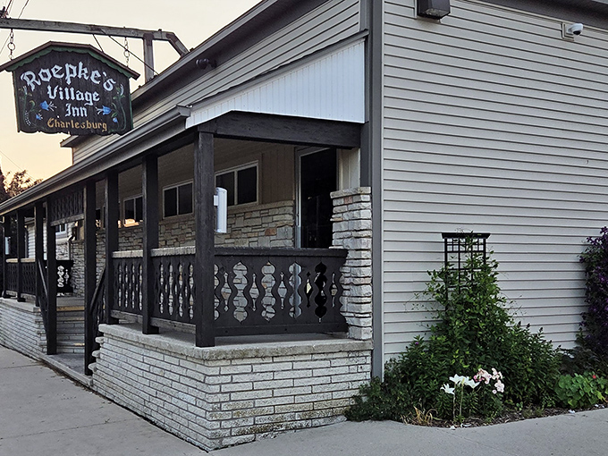 Small-town charm meets culinary tradition at this unassuming roadside haven. The modest exterior hides Wisconsin's prime rib paradise.