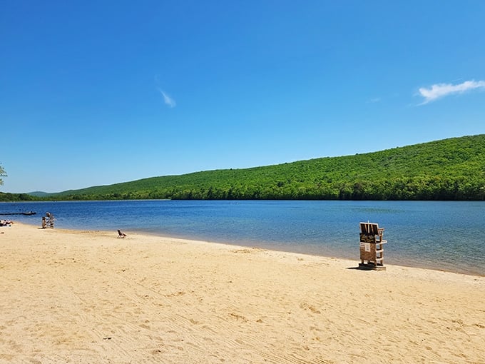Where the water meets the mountains under that impossibly blue Pennsylvania sky – no filter needed for this natural masterpiece.