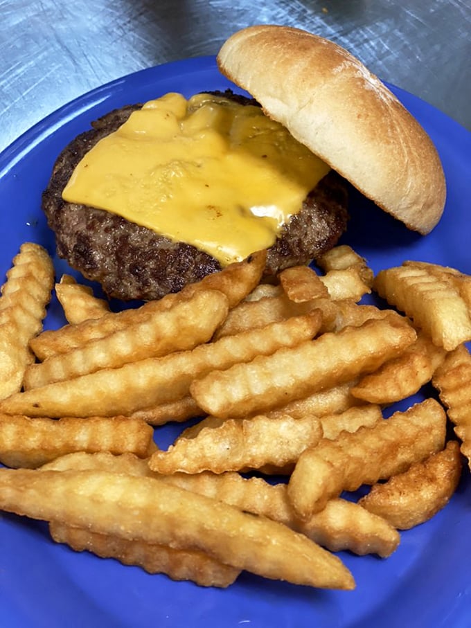 Sometimes a cheeseburger at a seafood place surprises you – this one looks ready to convert the skeptics.