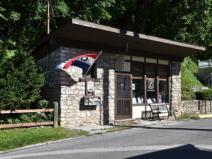 Even the Reading Room in Elsah is housed in a miniature limestone castle – because when your whole town is this charming, even the mundane becomes magical.