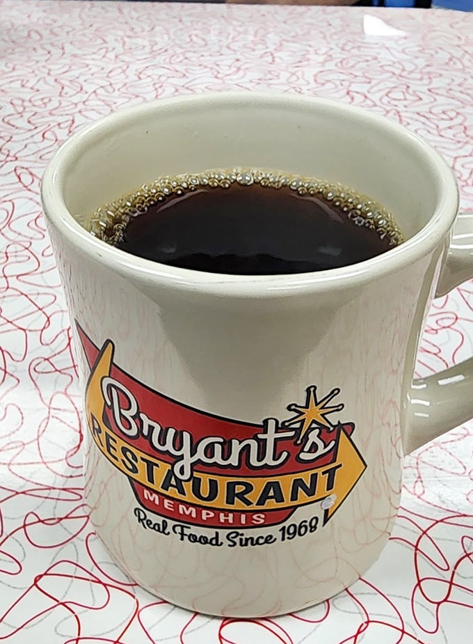 That first sip of diner coffee from a sturdy mug – the universal signal that a proper American breakfast experience has begun.