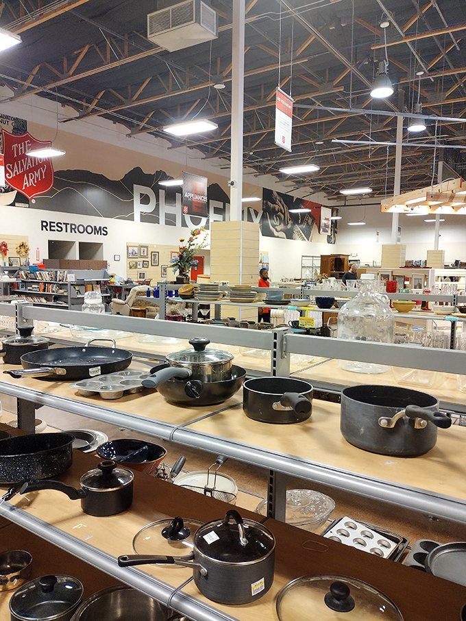 Cookware that's seen more meals than a diner grill awaits new kitchens—these seasoned veterans still have plenty of dinners left in them.