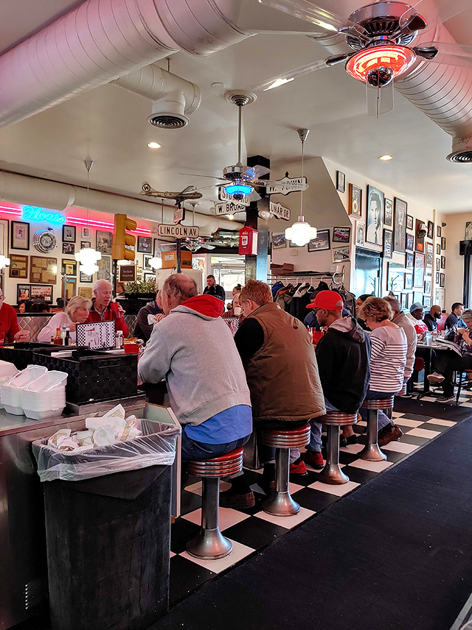The counter seats aren't just the best spots in the house—they're front-row tickets to the breakfast ballet performed by seasoned short-order veterans.