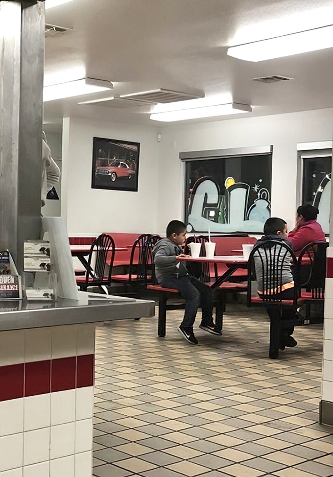 Family dinners at Super Burger create the memories that kids will someday tell their therapists were "the good times"—simple, satisfying, and drama-free.
