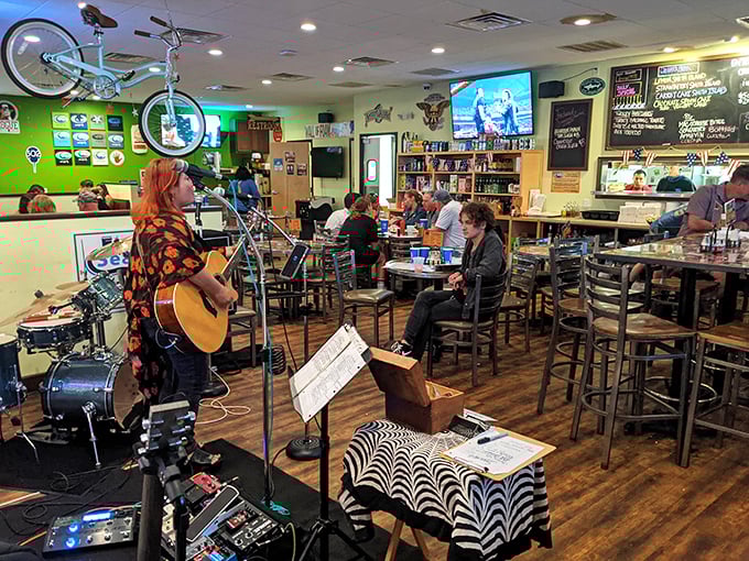 Live music at Arena's transforms dinner into an experience—where food for the stomach meets food for the soul.