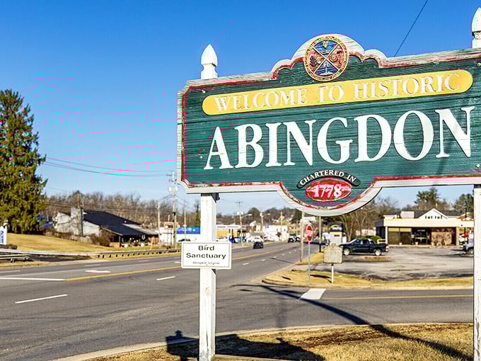 Abingdon's welcome sign doesn't just mark a town boundary—it's the threshold to a Virginia experience that's been perfecting its charm since 1778.
