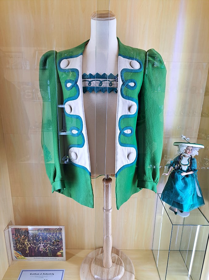 This authentic Emerald City townsman's jacket captures the film's vibrant aesthetic – a costume piece that brings movie magic to life.