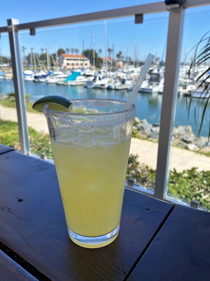 Ocean views and margaritas – name a more iconic California duo. The salt rim echoes the nearby shoreline in poetic liquid symmetry.