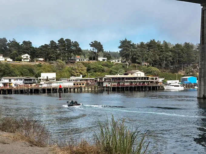 Noyo Harbor's working waterfront offers a front-row seat to fishing boats returning with the day's catch—seafood doesn't get fresher than this.