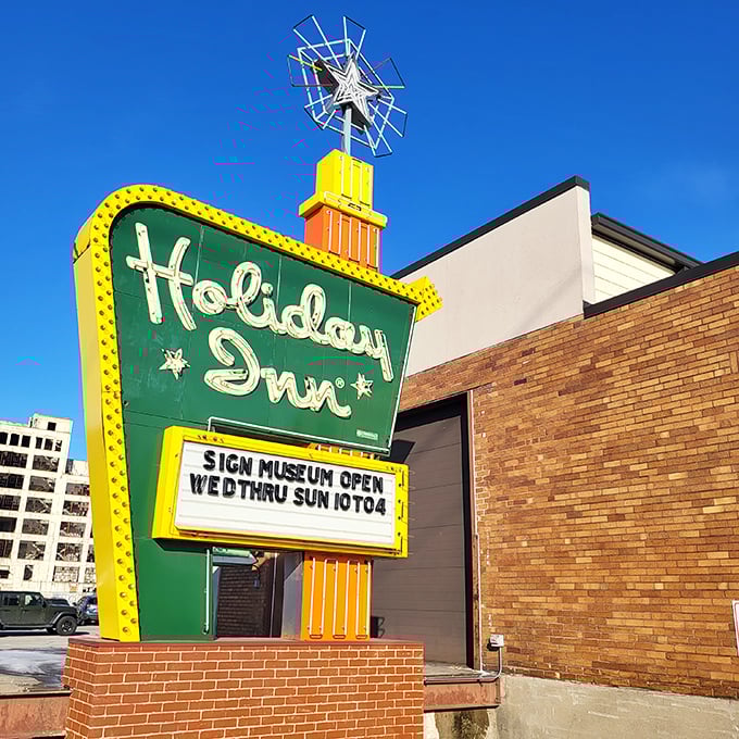 The iconic Holiday Inn "Great Sign" – a beacon for weary travelers that became one of America's most recognized roadside symbols.