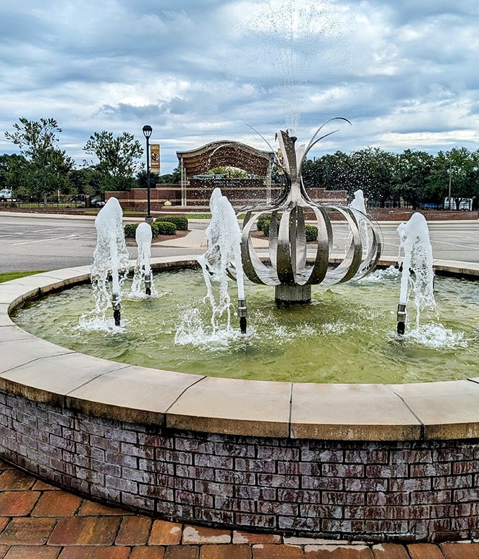 This whimsical onion-shaped fountain celebrates Vidalia's claim to fame with playful jets of water—agricultural pride transformed into public art.