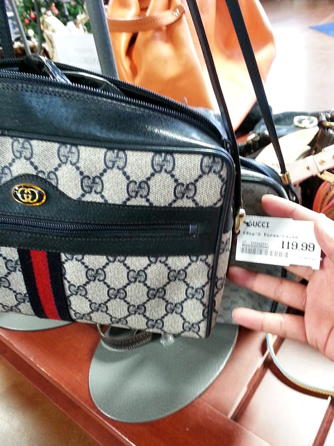 The holy grail of consignment finds—a Gucci bag that's seen less drama than its price tag suggests.